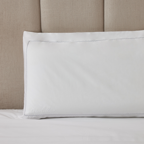 La importancia de tener una almohada adecuada para tu postura de dormir ...